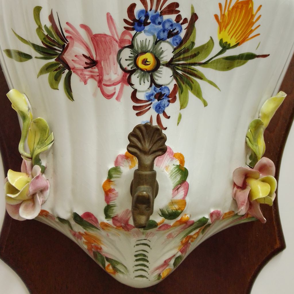 Wall Hanging Water Fountain. – French Originals